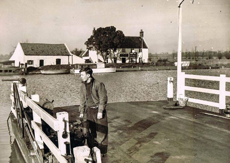Life and times at Reedham Ferry (1950s-2018) - WISEArchive